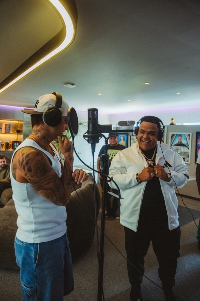 Las Muñequitas Remix Maluma conquista la música urbana
